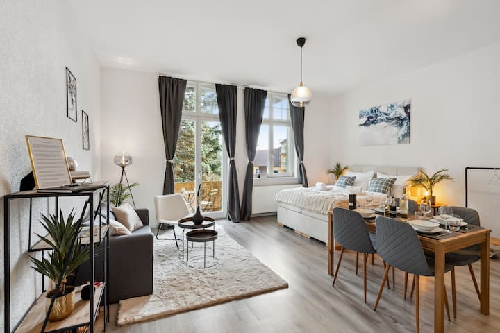 Gemütliches Apartment Mit Balkon - マクデブルク