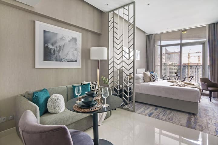Chic Studio With City Views - Desertluxe - Dubai