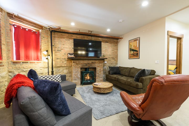 Paradise On The Boulevard! - Chicago, IL