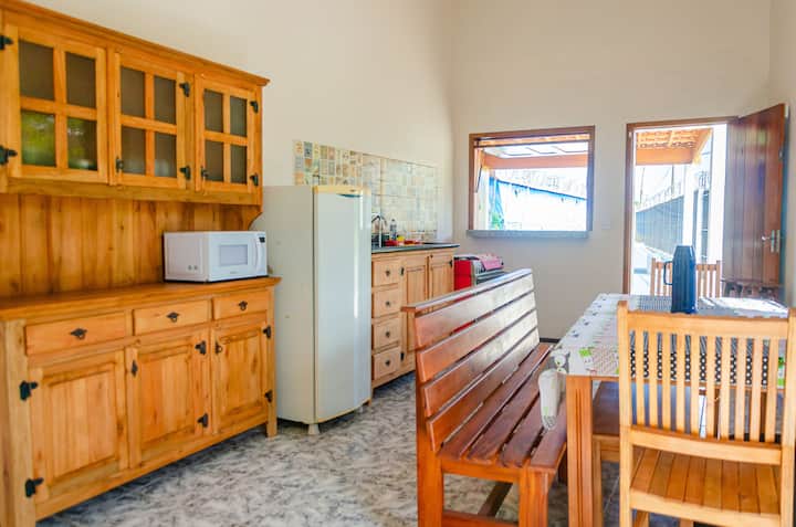 Casa Térrea Com Churrasqueira - Caraguatatuba