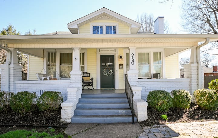 Sunflower Cottage Historic Downtown - Cleveland, TN