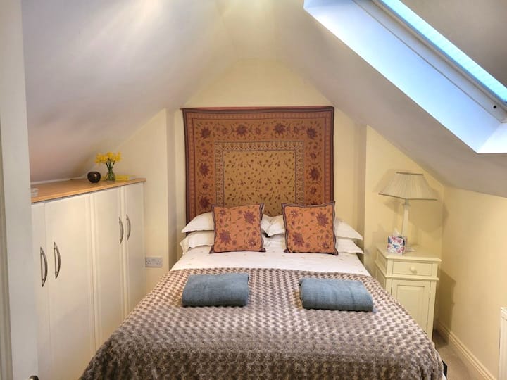 The Welcome Attic - Dublin