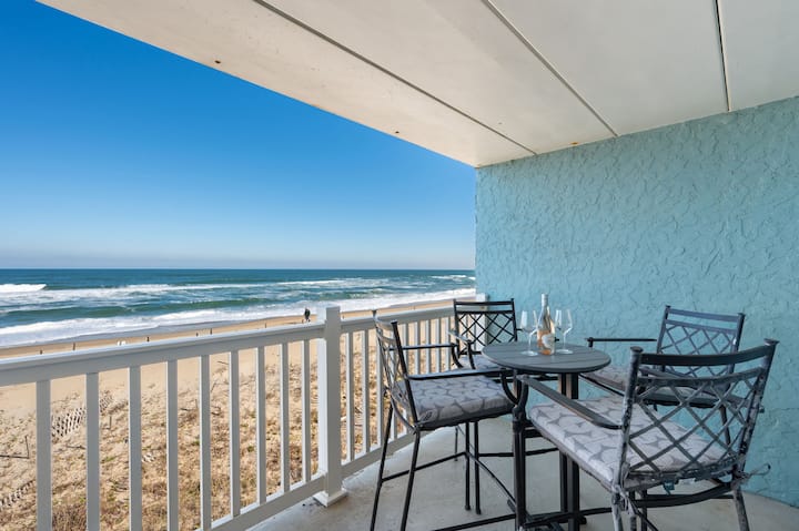 Oceanfront Obx Condo • Private Balcony • Pools - Nags Head, NC