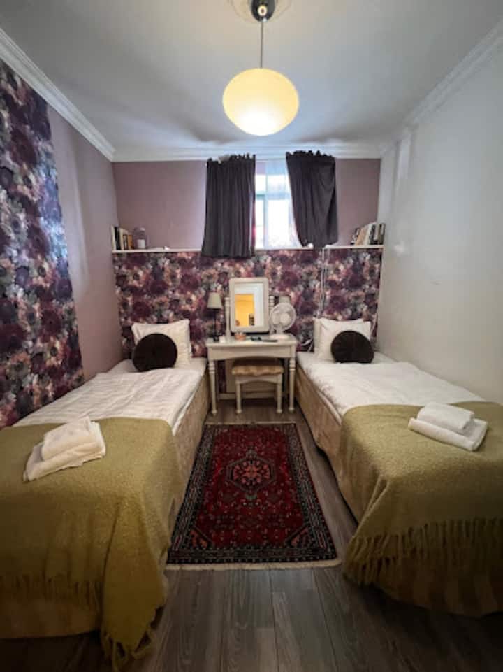 Bed & Breakfast At Hotel Tre Små Rum - Stockholm