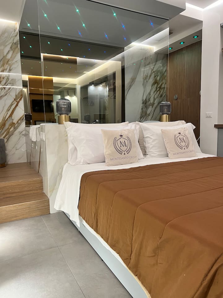 Elegant Suite Napoli Centro - Naples