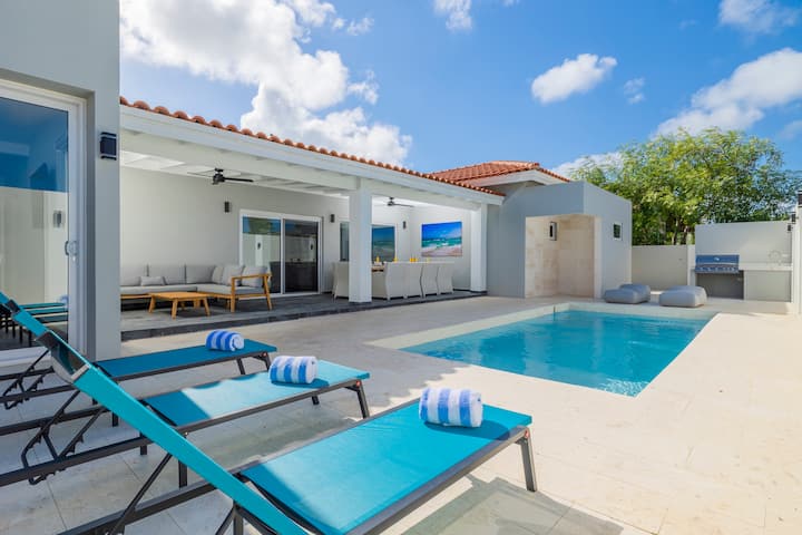 Eagle Beach - New! 5bed/5.5bth Fully Private - Aruba