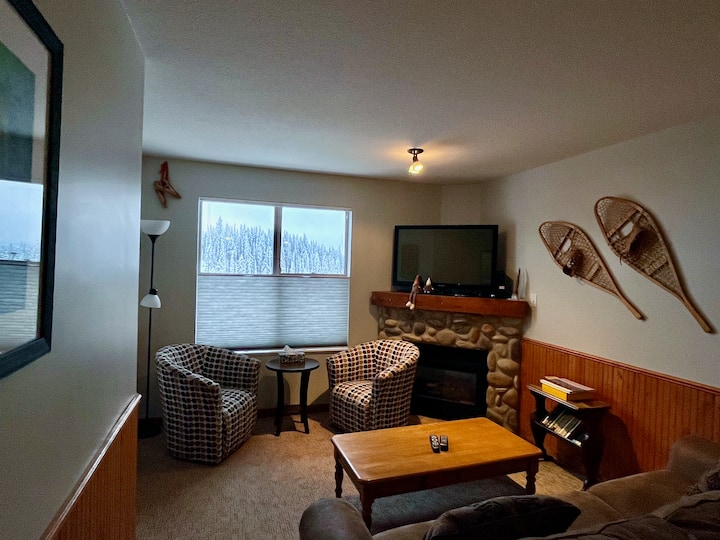 Guest Favourite Ground Floor Ski In/out To Door - Armstrong