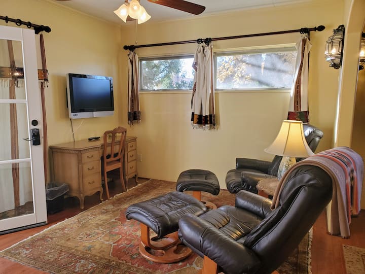 Casa Blanca Inn's Durango Suite - Farmington, NM