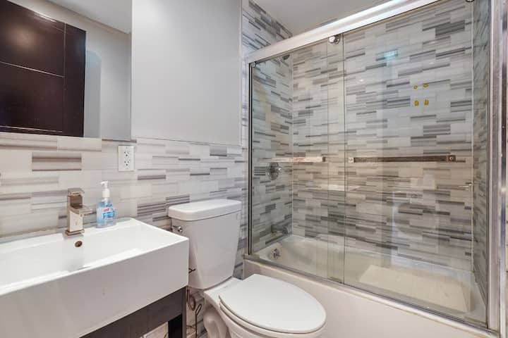 Stylish Private Bedroom Rental Manhattan - Manhattan