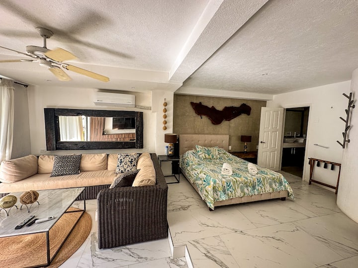 Large And Cozy Room In Charming Villa - Cancún