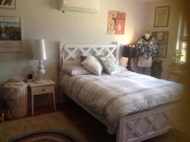 Creative Country Homestead - Chinchilla