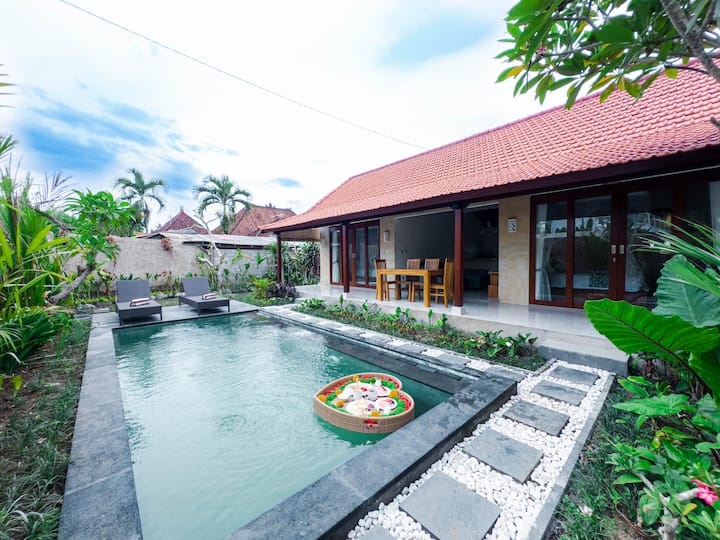 Two Bedroom Pool Villa Ubud With Free Benefits - Bali