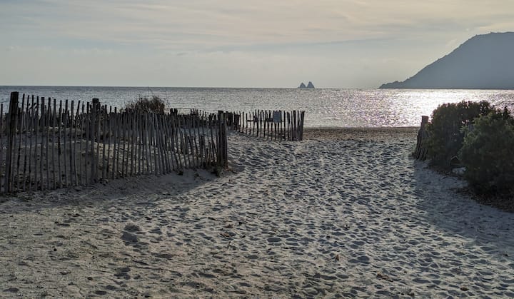 Maison Piscine Au Bord De La Mer - Toulon