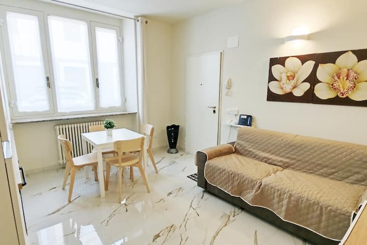 Exclusive Apartment In Parma - Parme