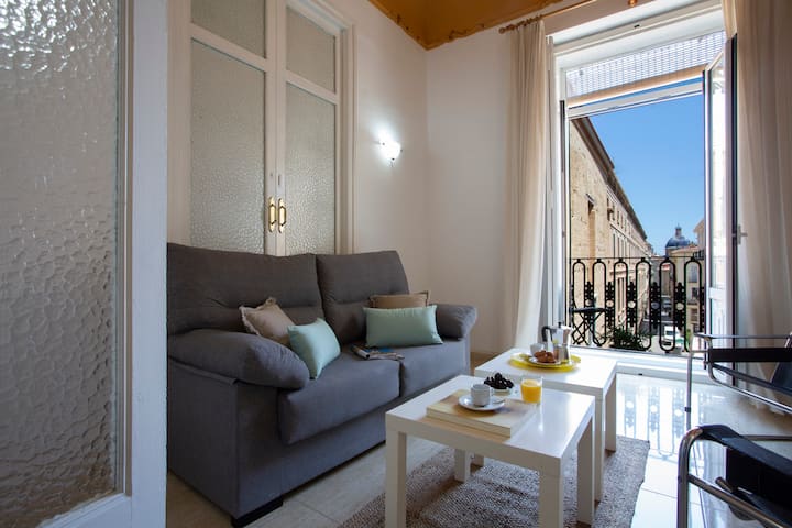 Bright Apartment Next To Plaza Virgen - Valencia