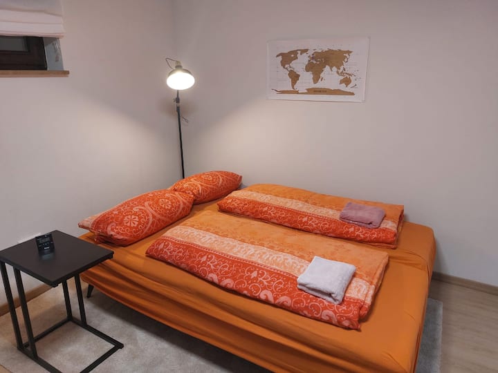 Zimmer Im Grünen Mit Guter Anbindung - Neurenberg