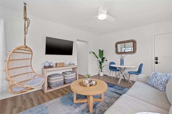 Salt Of The Sea, Suite 3 - St. Pete Beach, FL