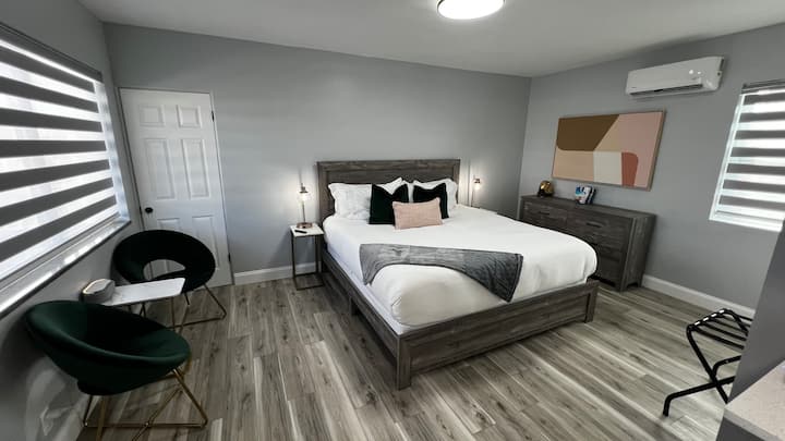 Stylish Boutique Hotel - Oceano Suites - Daytona Beach, FL
