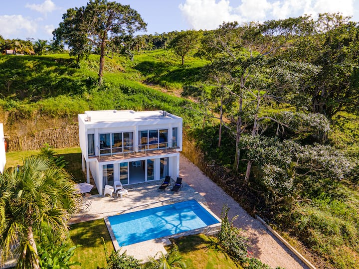 Elegant 2-level Villa Equipped W/ All Essentials - Cabarete