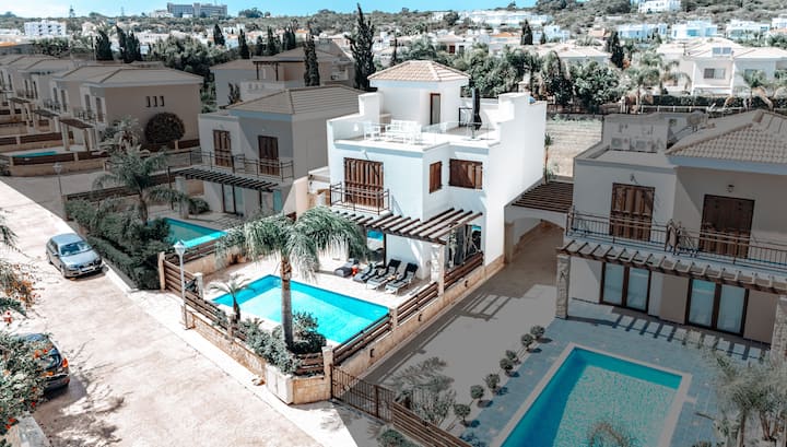 Wealthystays Sunset Villa, 3min Walk To Sea - Protaras