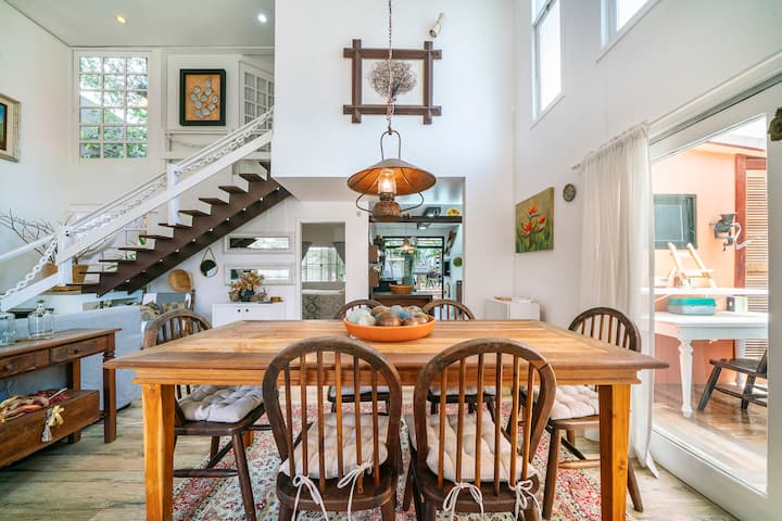 Casa Da Praia Com Mezanino/pátio - Bombinhas