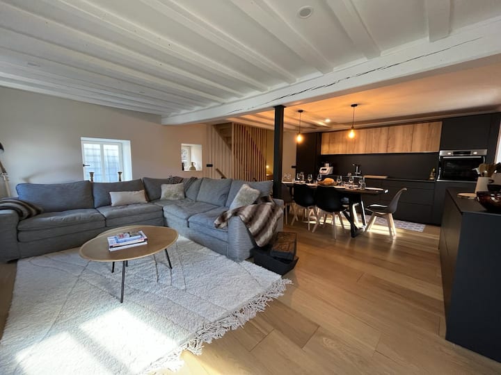 Maison De Village Avec Trés Grande Terrasse - Les Angles