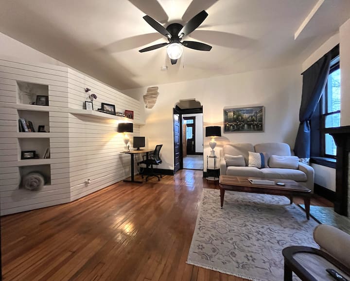 First Floor Cozy, Central Spot, Pets Welcome - セントルイス, MO