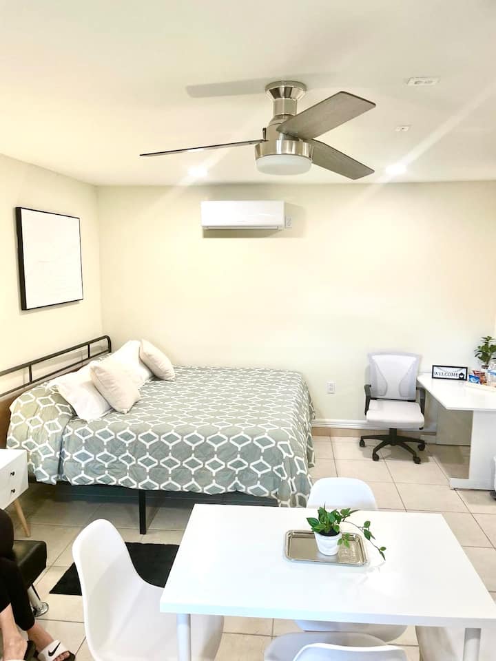 Cozy Apartment - Pharr, TX