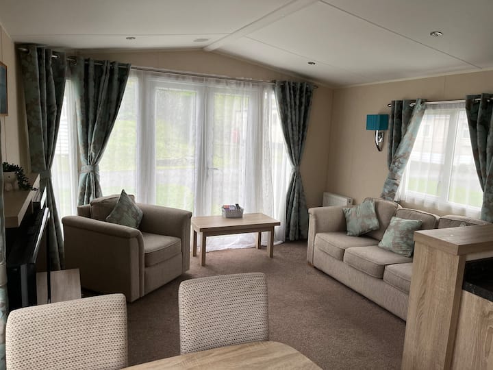 Caravan In Dorset - 스와니지