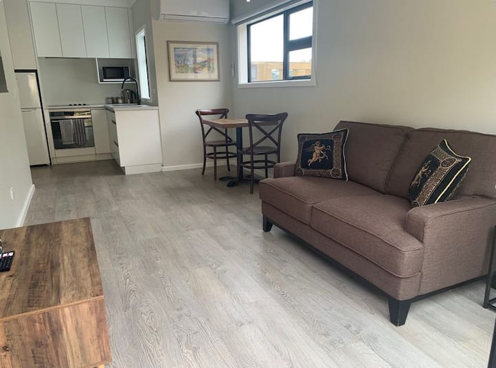 Johnsonville Hideaway - Wellington, New Zealand