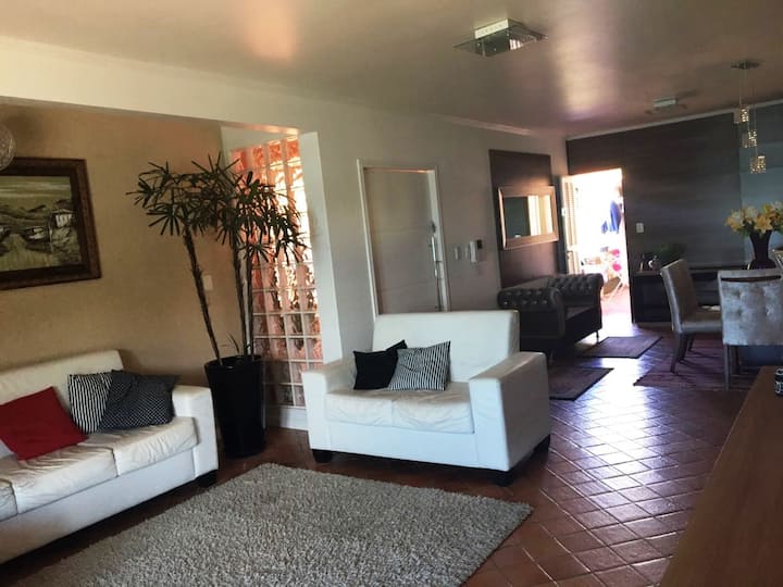 Casa Pé Na Areia 1 - 4 Quartos Sendo 2 Suítes - Governador Celso Ramos