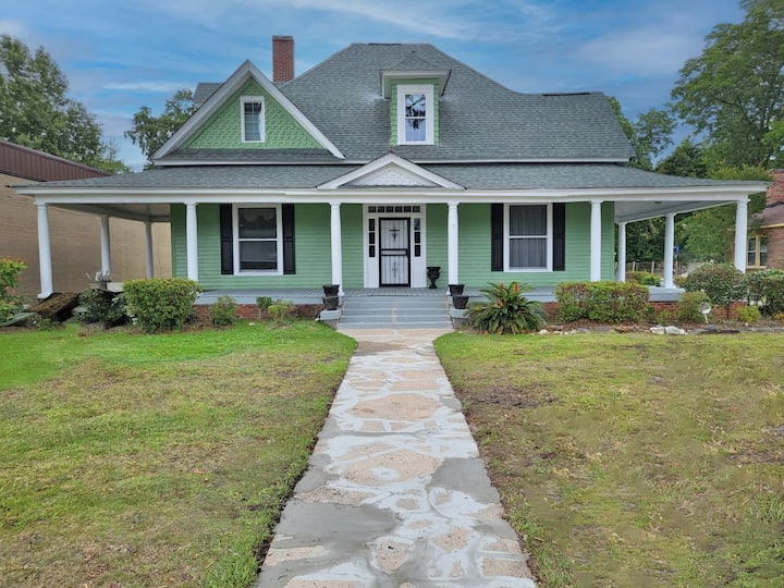 Classic Old World Charmer Uptown - Greenwood, SC