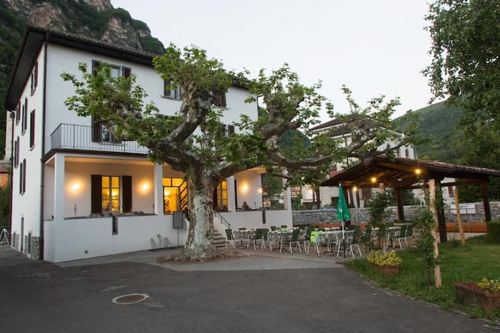Locanda La Pignatta - Stanza "Val Mara" - Lugano
