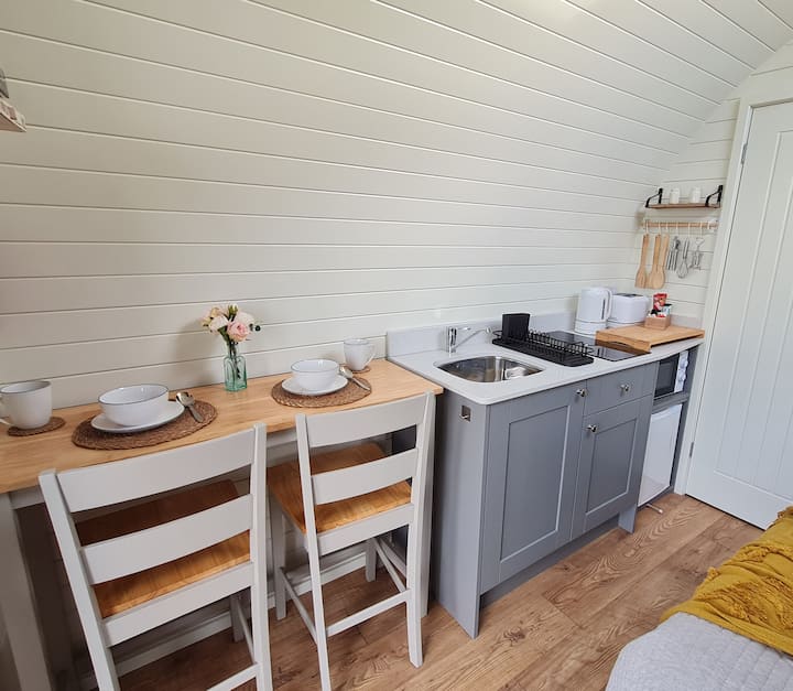 Two Peas In A Pod, Glamping Pod & Private Sauna. - North Wales