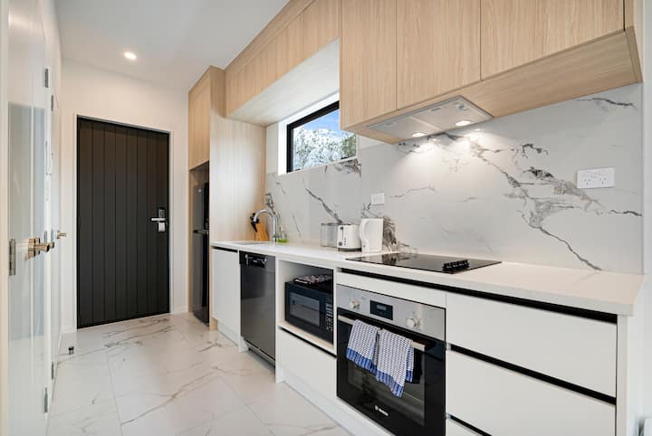 Te Atatu Cozy Brand New House 5 - Auckland