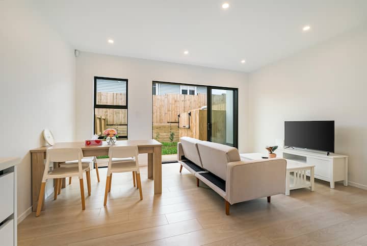 Te Atatu Cozy Brand New House 4 - Auckland