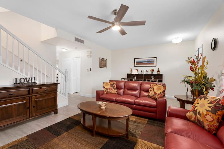 Sunsets, Shopping And Sights! - Ewa Beach, HI