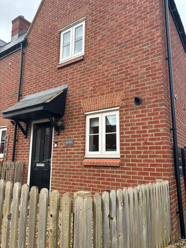 Cosy 2 Bedroom House In Towcester - Towcester