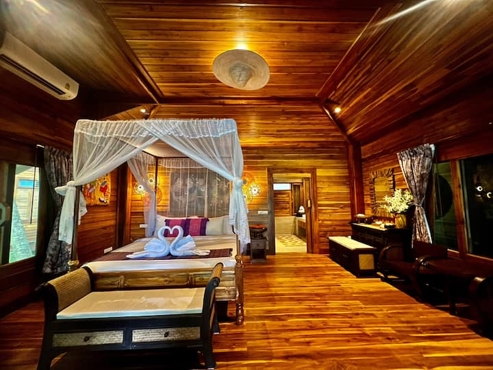 Grand 2 Bedrooms, Private Floor - Ko Phi Phi Don