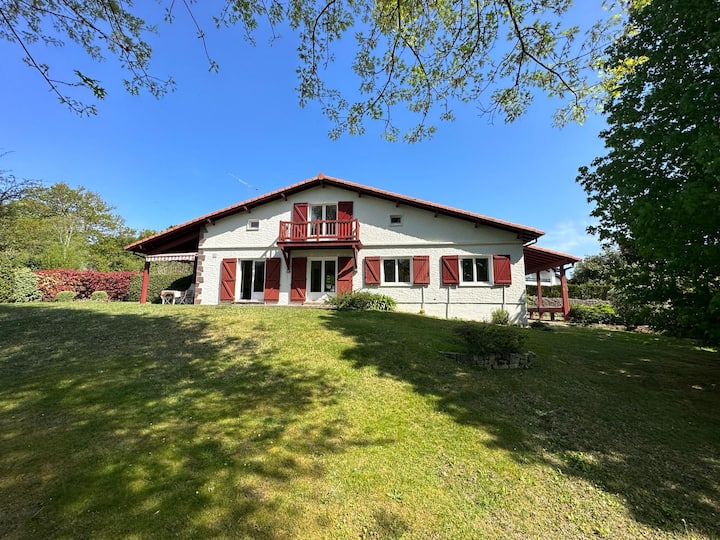 Villa Basque Avec Piscine - Bayonne
