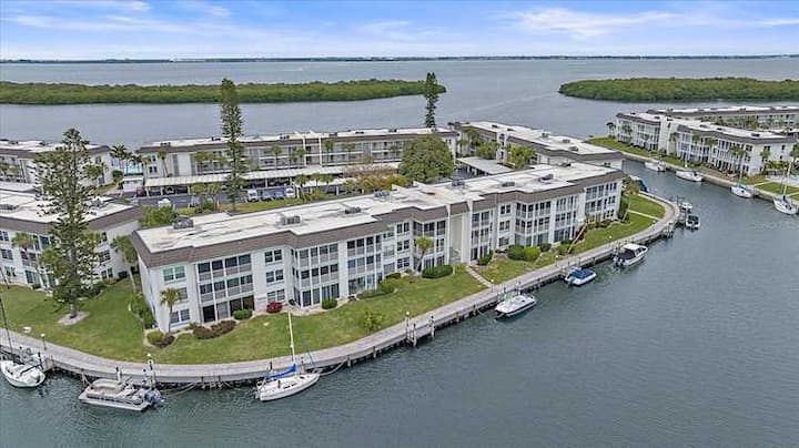 Longboat Key Manatee View Condo - Longboat Key, FL