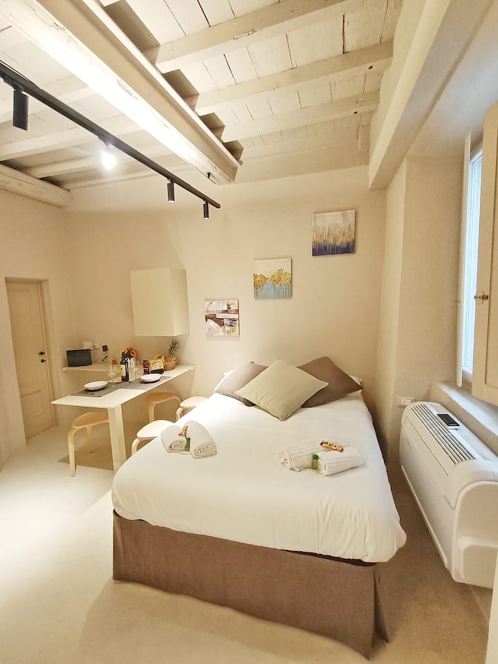 Ponte Vecchio Cozy Studio - Florencia