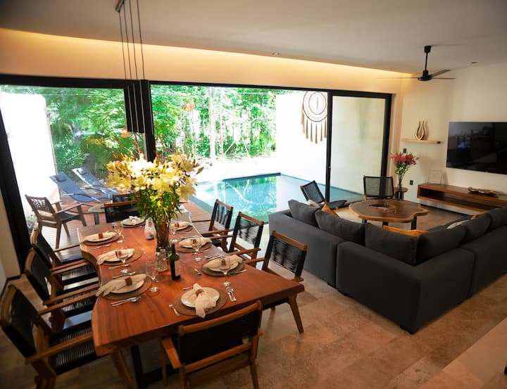 Elegant Rooftop Heaven, 2 Private Pools, Fast Wifi - Playa del Carmen