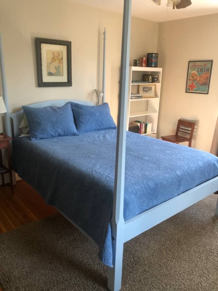 Another Quiet Room In Warrenton - Warrenton, VA