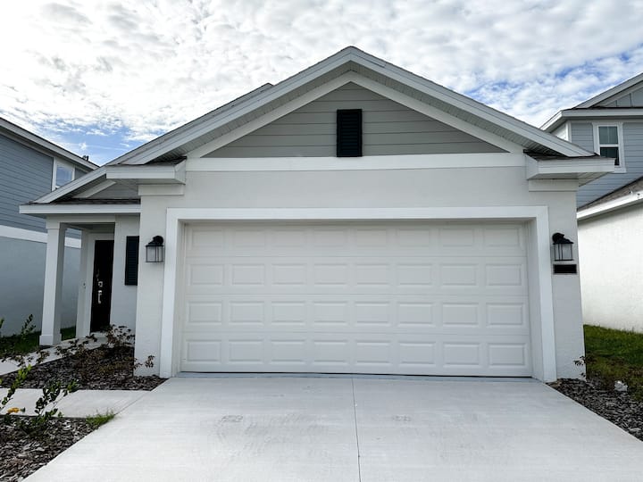 Home Happy Devenport (47782589) - Haines City, FL
