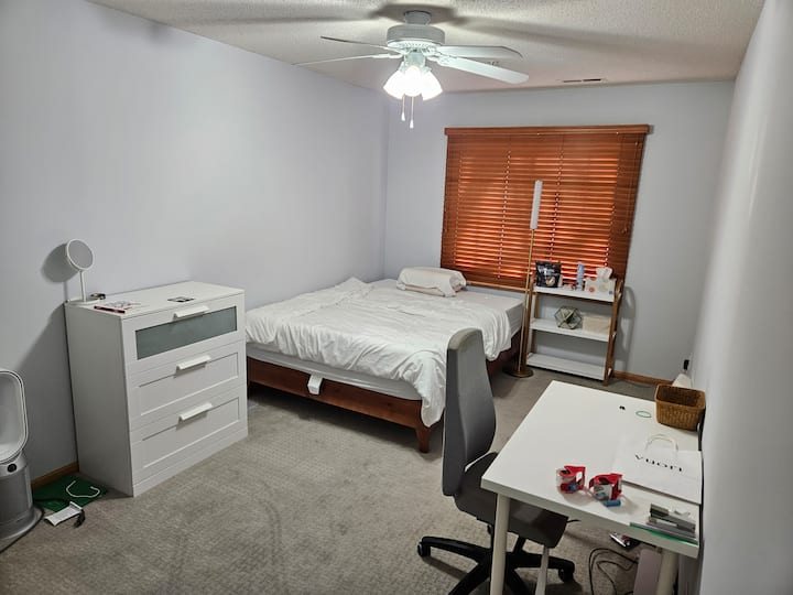 One Bedroom+private Bathroom - Plymouth, MN