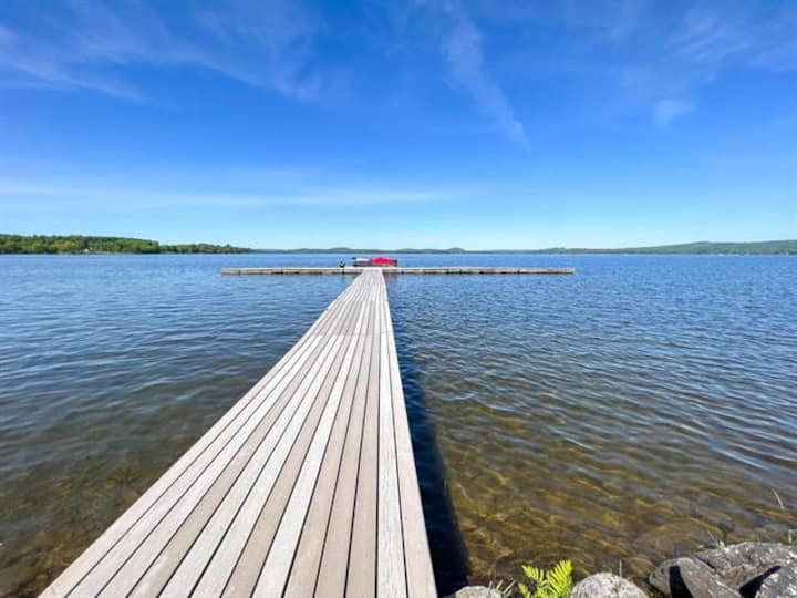 Cozy Lakeside Condo/ Heated Pool 10% Off Week Stay - Vermont