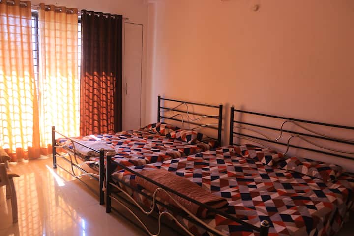Ac Room For 4 People - Floor 2 - Indore