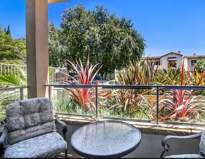 Luxurious Dream Beverly Hills - Newer Building - Beverly Hills, CA