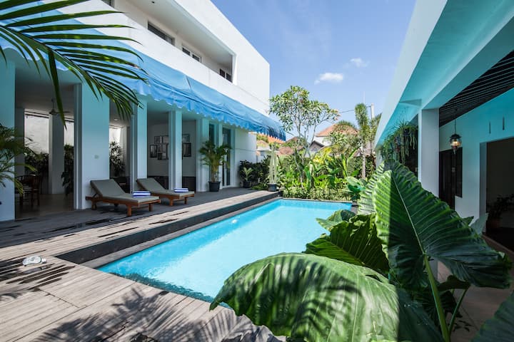 Canggu Spacious Private 6br Tropical Pool Villa - Canggu